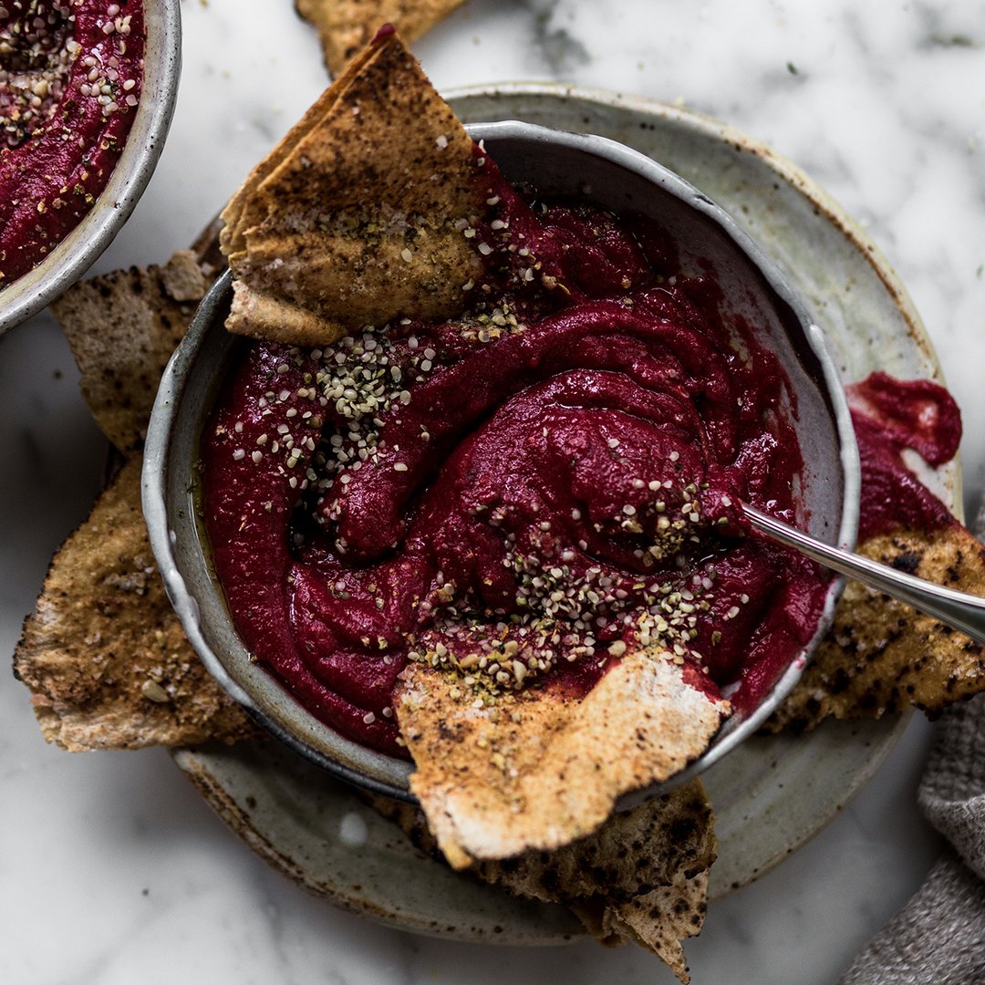 Creamy cauliflower and roasted beetroot soup - Lagom