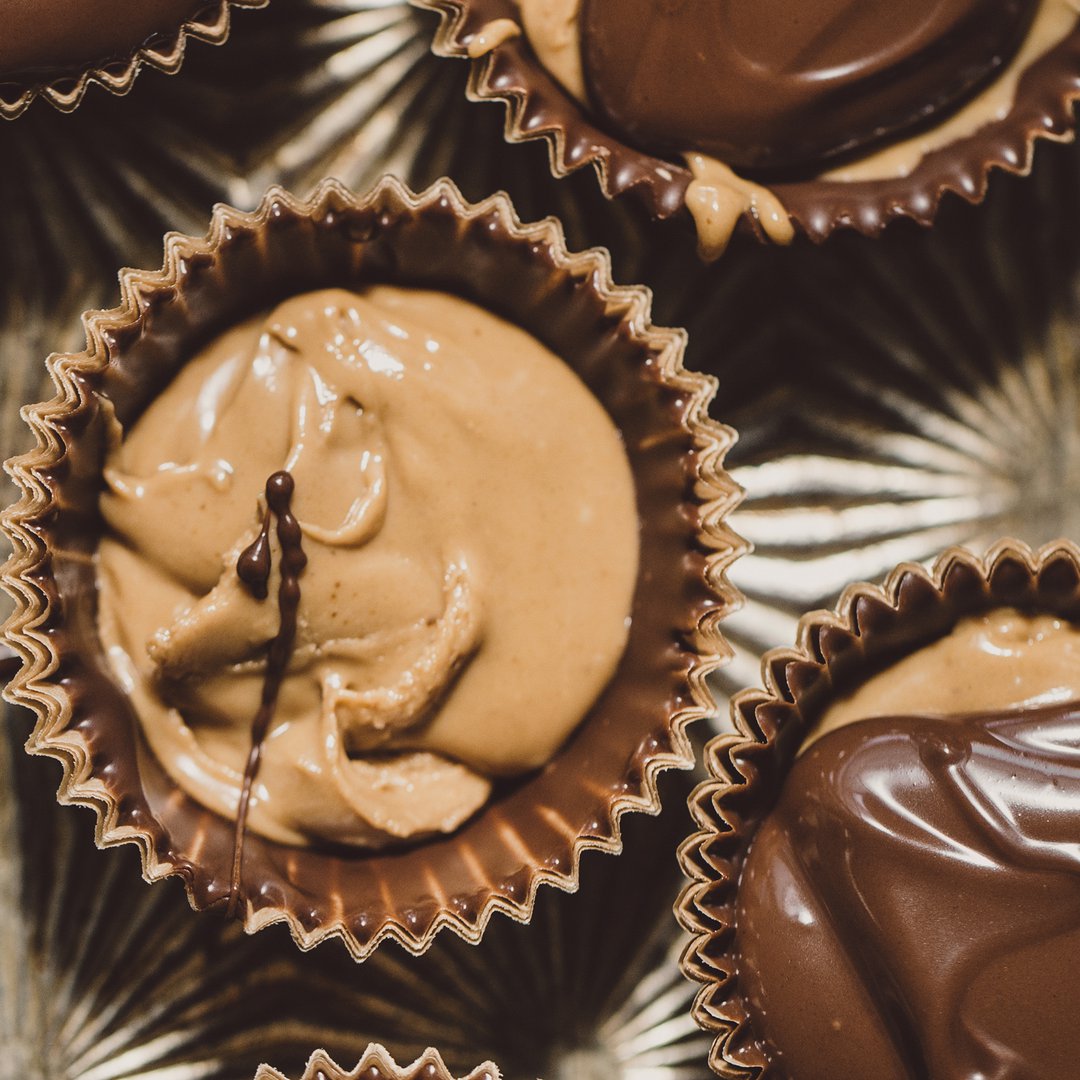 Pana Organic dark chocolate cups - Lagom