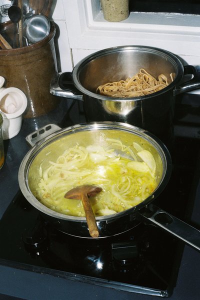 Creamy roasted garlic pasta - Lagom
