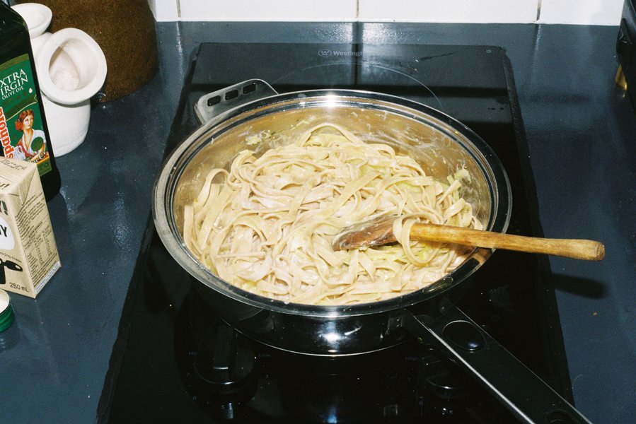 Creamy roasted garlic pasta - Lagom