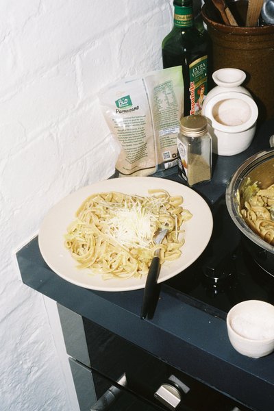 Creamy roasted garlic pasta - Lagom