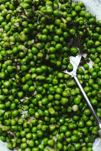 Minted peas with garlic butter - Lagom